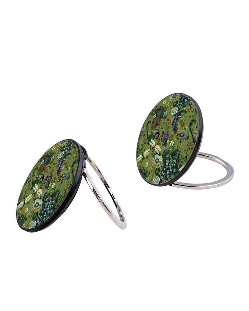 Show Off Your Style With Stringberry Phone Cases, Accessories And More